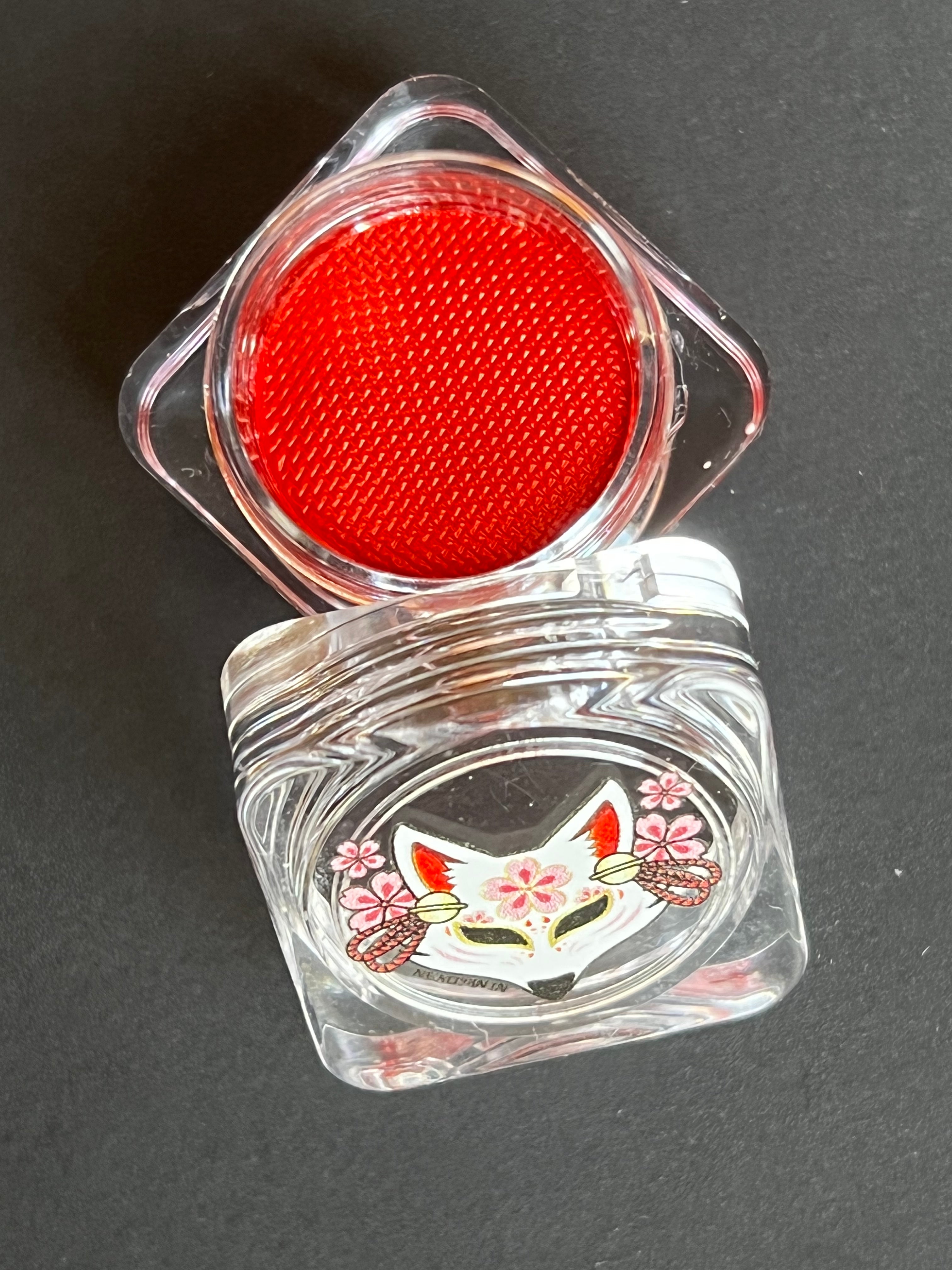 7 - Scarlet (Red) Water Activated Graphic Liner – Nekoyanin